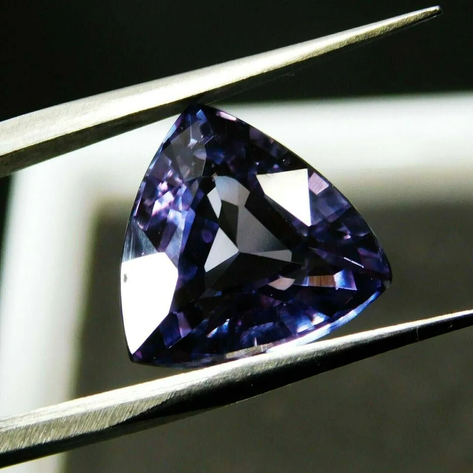 8 Ct Lab Grown Alexandrite Rare Color Change Trillion Cut Loose ...