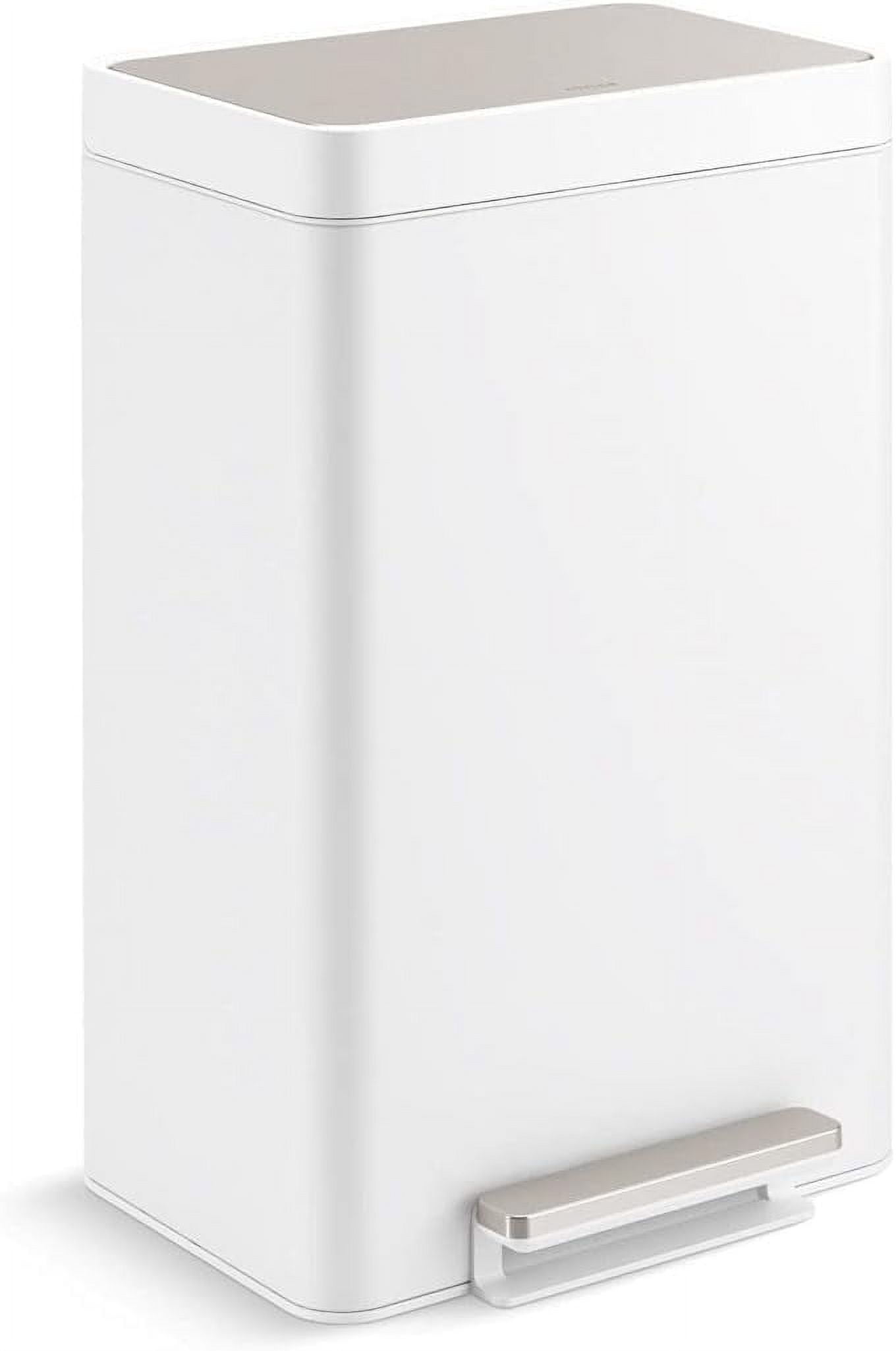 8 Gallon Compact Hands-Free Kitchen Step Can, Trash Can with Foot Pedal ...