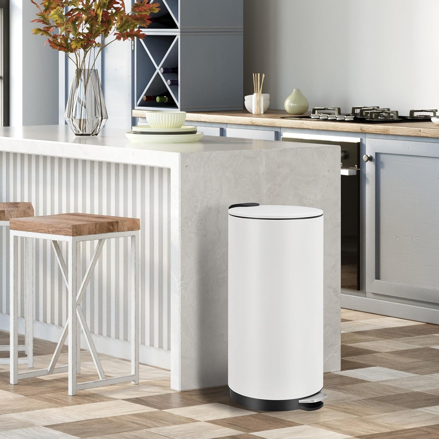 8 Gallon Round Trash Can, 30L Modern Garbage Can with Soft Close Lid and Foot Pedal, Removable ...