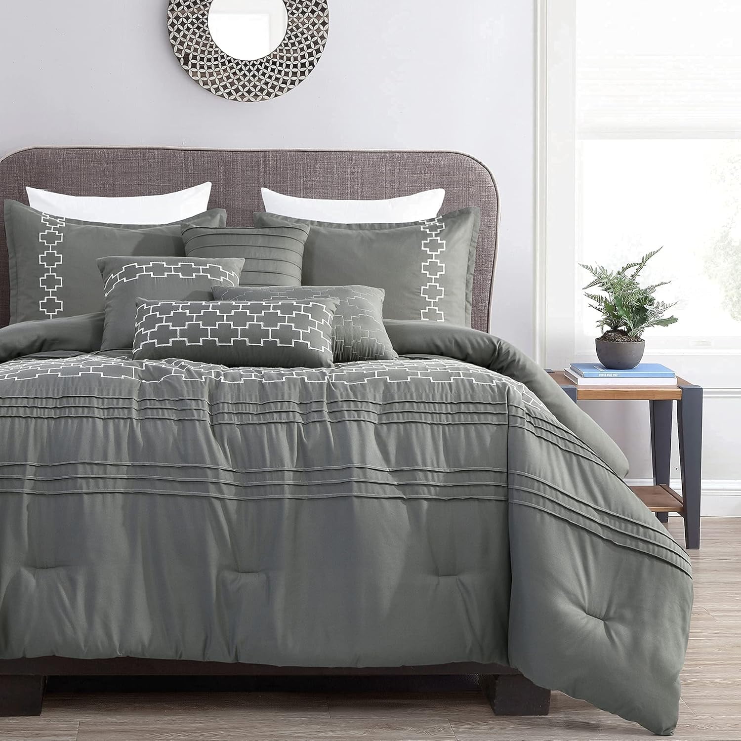 8 Piece Full Queen Comforter Set with Shams and Cushions Modern Classy ...