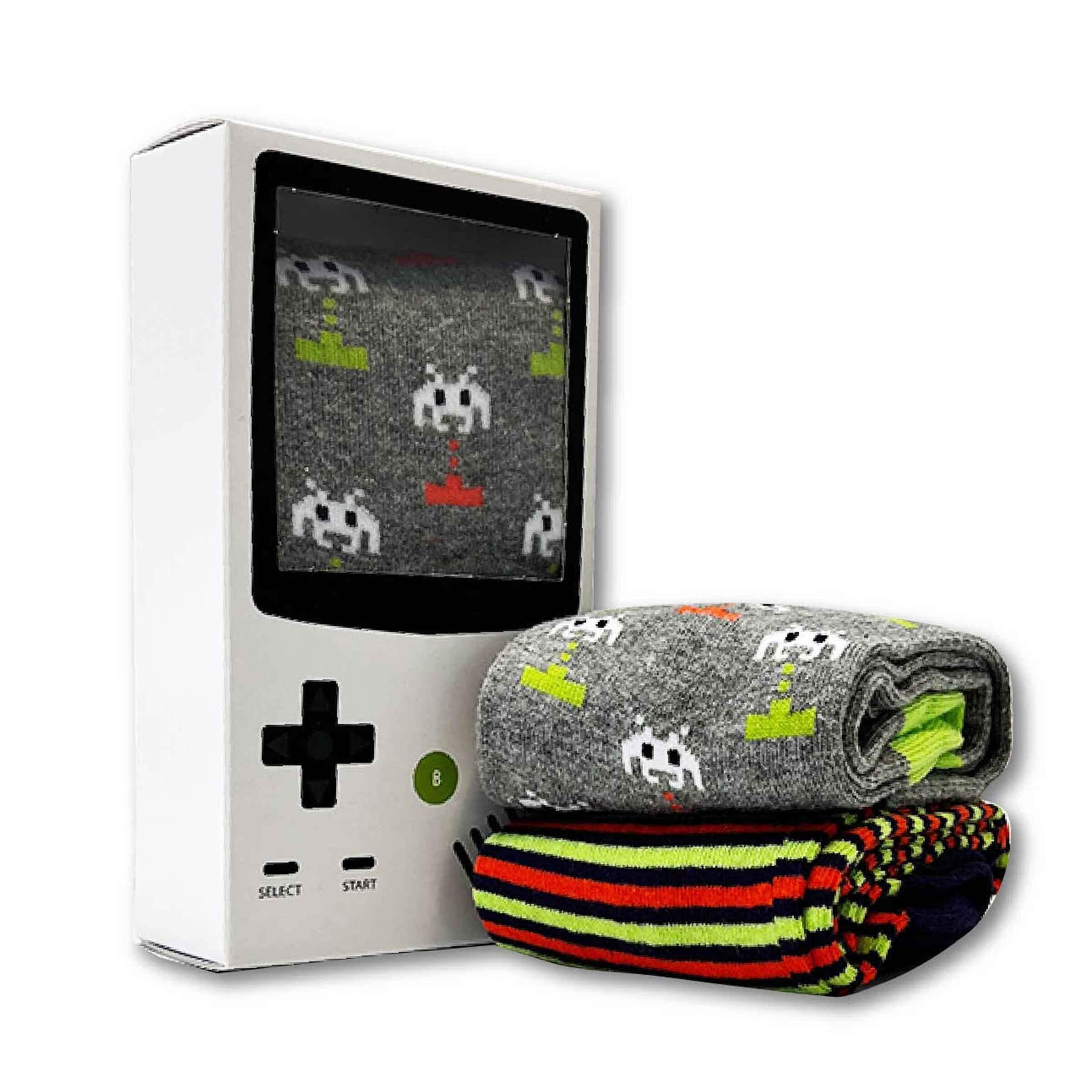 80s Retro Game Nostalgia Fun Unisex Socks 2 Pair Gift Set - Walmart.com