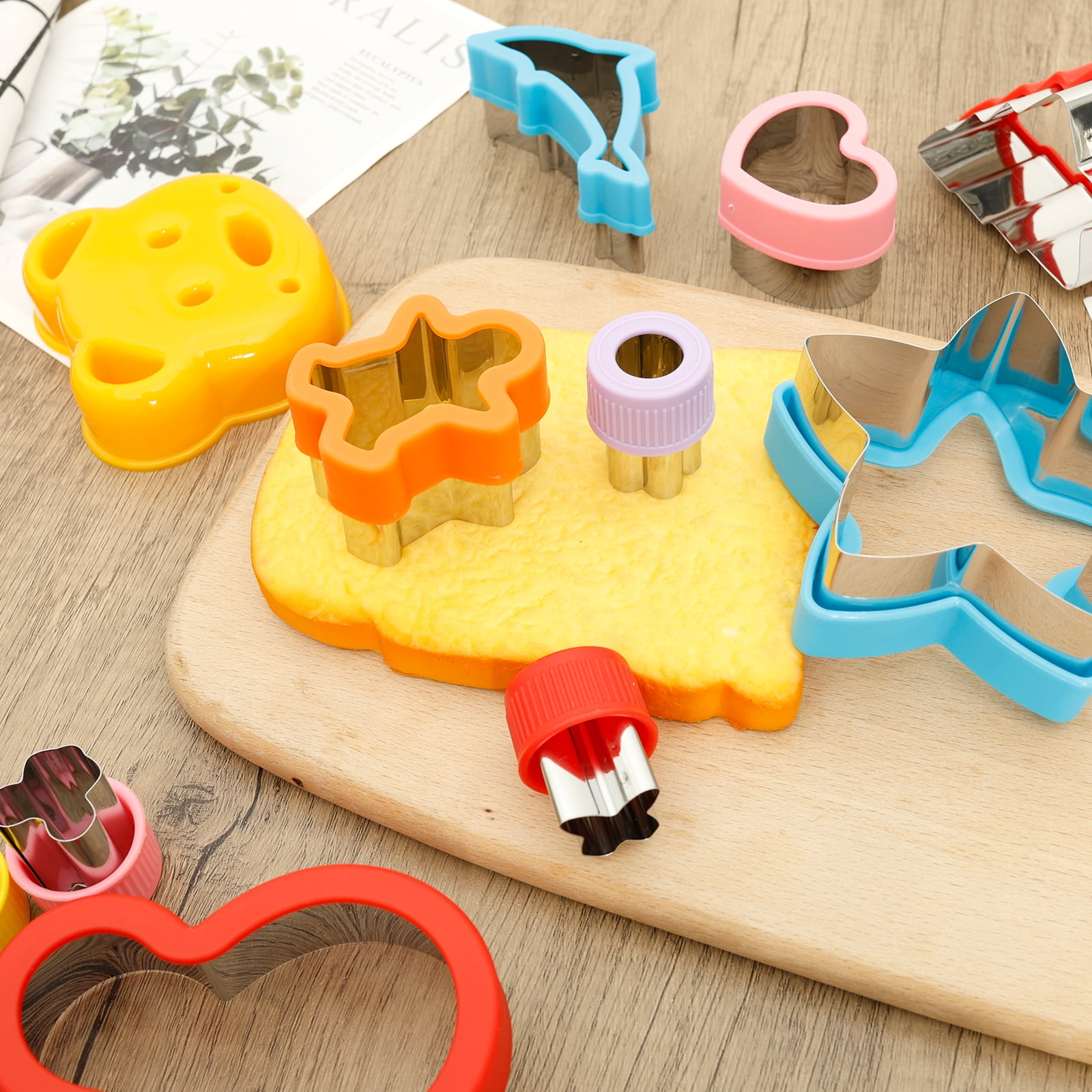 9 Pcs Sandwich Cutter for Kids Lunch with 6 Vegetable Fruit Cutter 14 ...