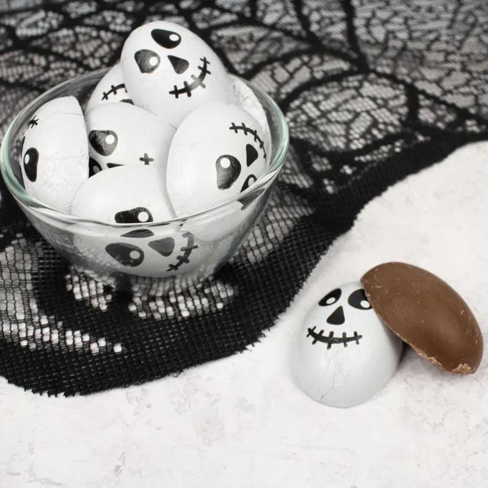 94 Pcs Halloween Candy Skeletons Double Crisp Skulls (2 lb) - Walmart.com