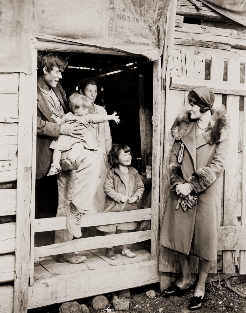 A Family Of Poor Sharecroppers At Their Arkansas Farm Home Welcome A ...