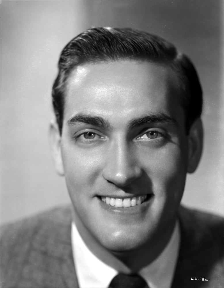 A Portrait Of Lee Bonnell Photo Print (8 x 10) - Walmart.com