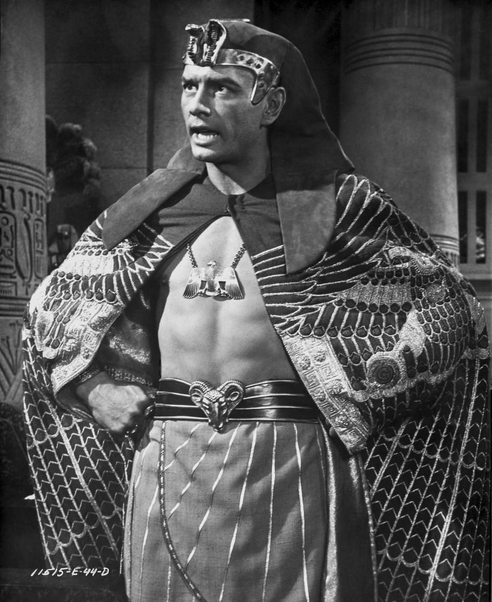 A Scene From Ten Commandments Photo Print (24 x 30) - Walmart.com