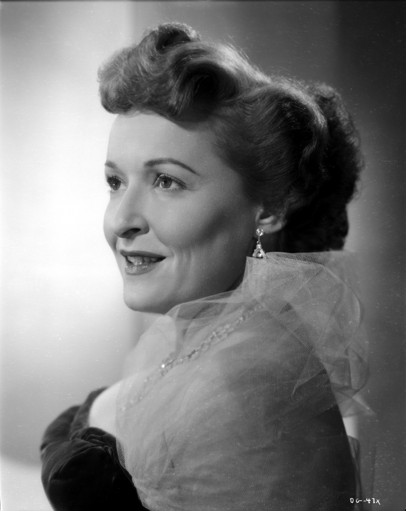A portrait of Dorothy Granger Photo Print (8 x 10) - Walmart.com