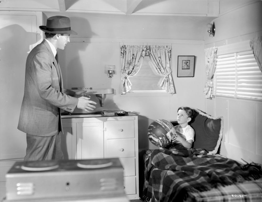 A scene from Bodyguard Photo Print (24 x 30) - Walmart.com