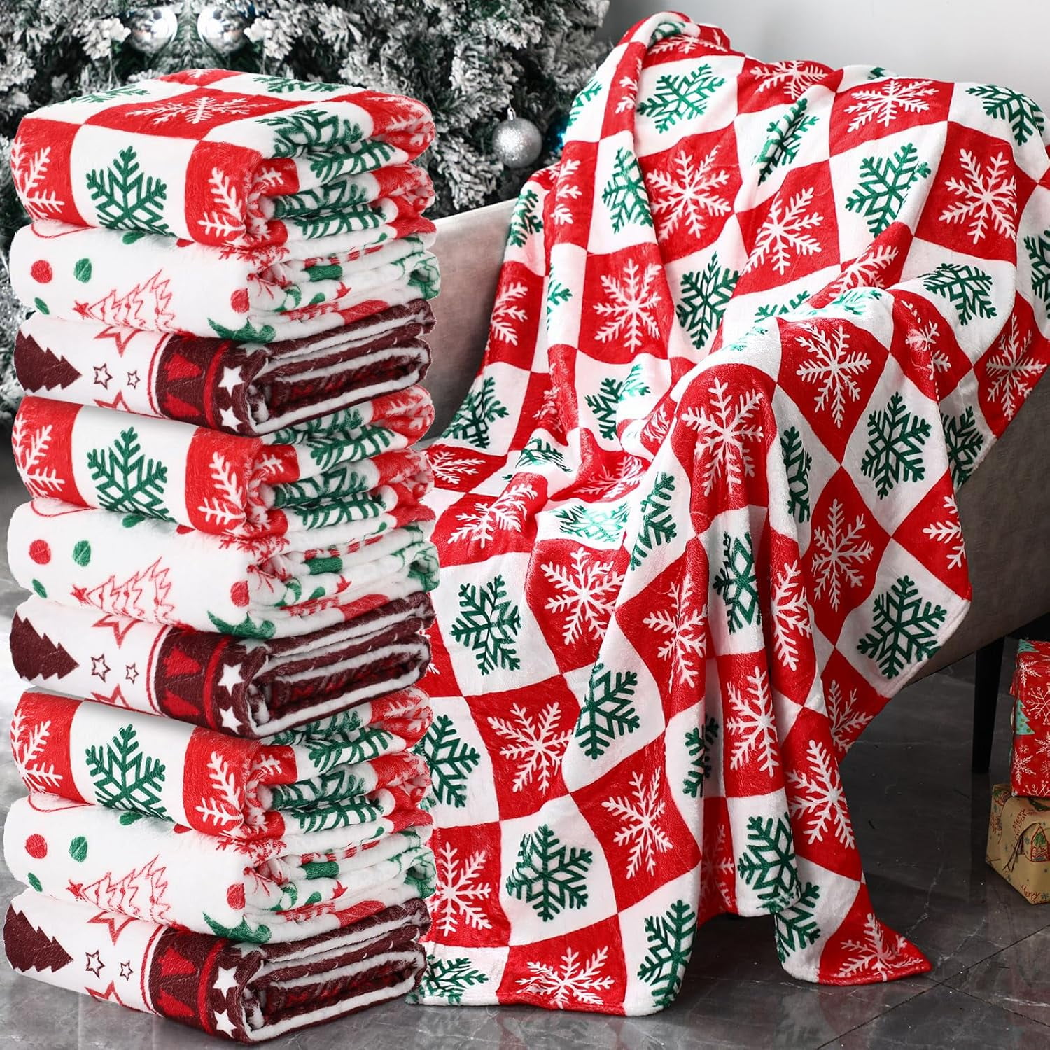 AAZZ 12 Pcs Christmas Snowflake Throw Blanket 59" x 40" Soft Velet ...