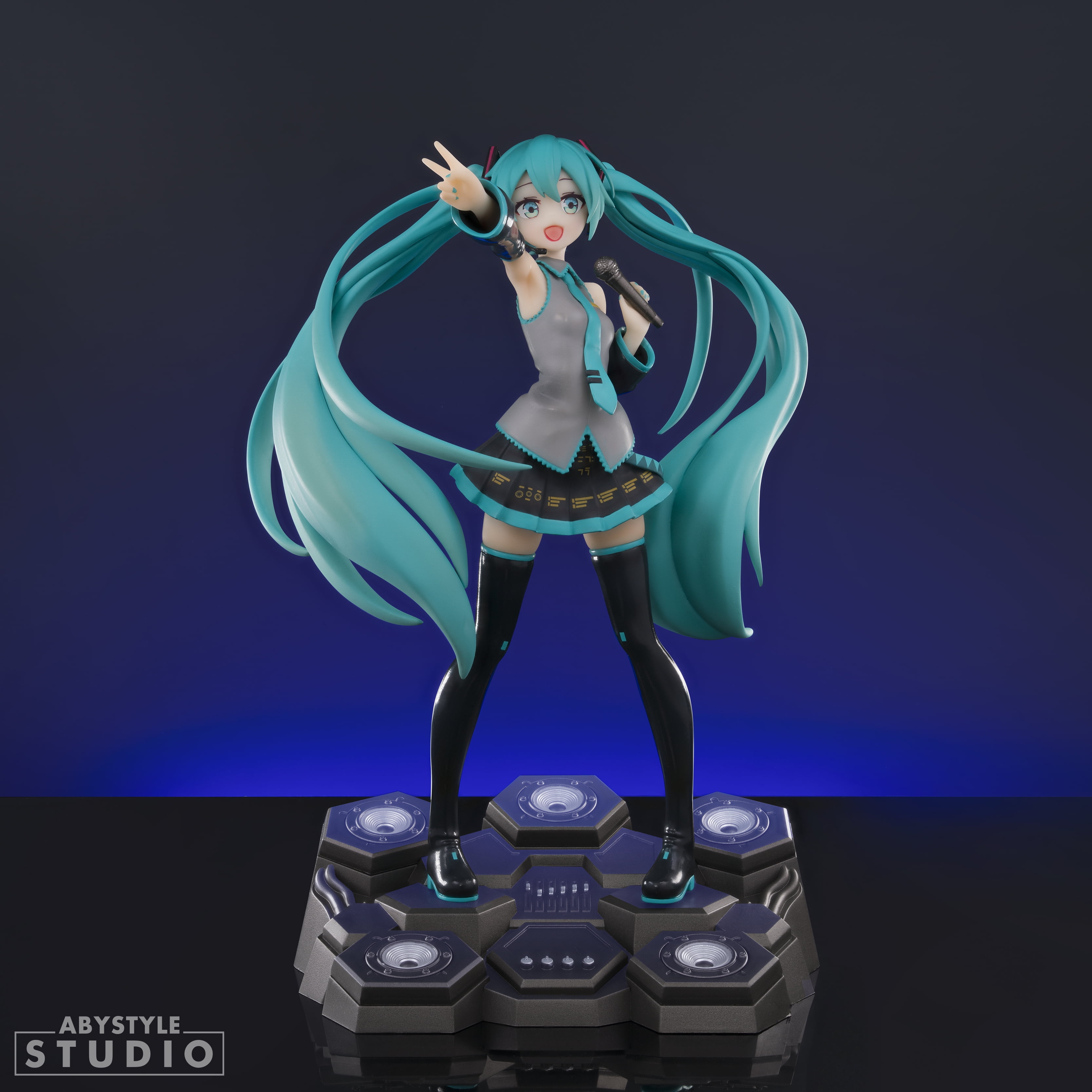 ABYstyle Studio Hatsune Miku 1/10 "Wink" Figurine 18-24 cm - Official ...