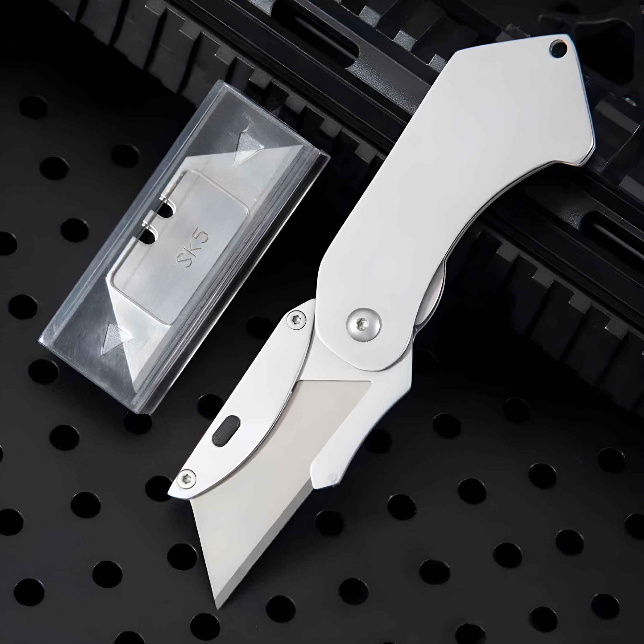 ACDANC Folding Utility Knife,Quick Change Box Cutter with 5 Razor ...