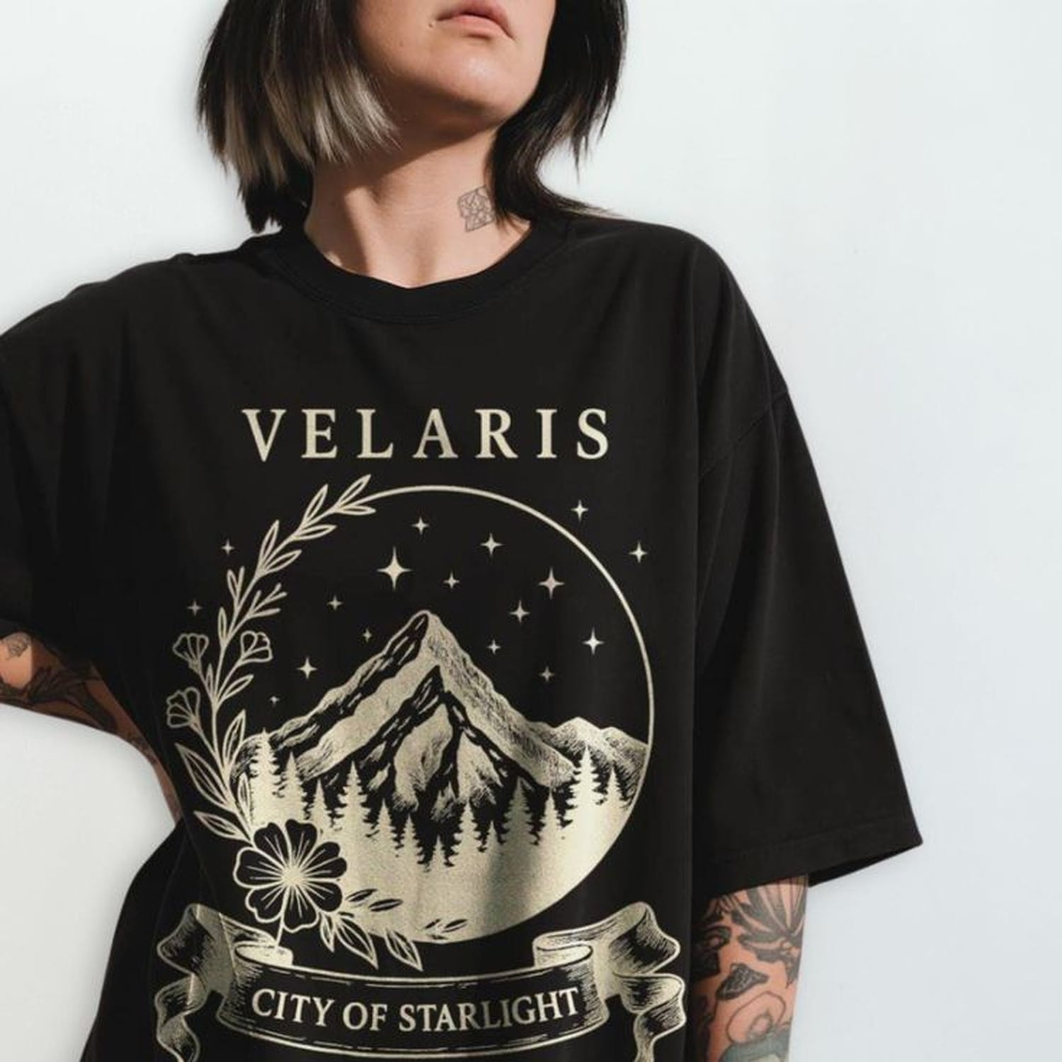 ACOTAR Velaris S1Hirt (O1fficiallicensed), ACOTAR Merch, A Court of ...