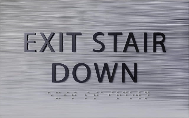 ADA CENTRAL SIGNS - 6" X4" Exit Stair Down Sign - ADA Compliant Tactile ...