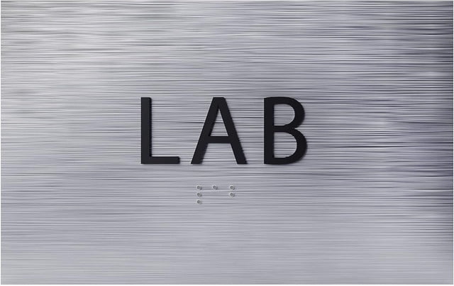 ADA CENTRAL SIGNS - 6" X4" Lab Sign - ADA Compliant Tactile Graphics ...
