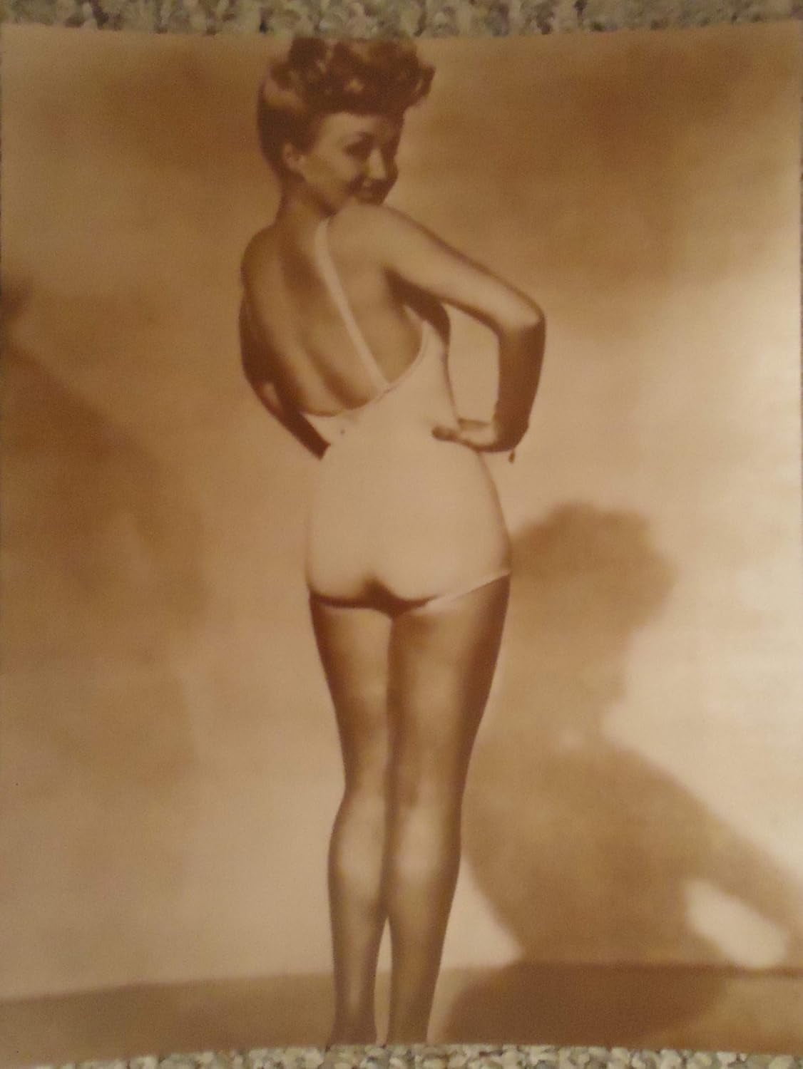 AEFER Betty Grable Pin up Sepia Poster Unframe: 24x20inch(60x50cm) - Walmart.com