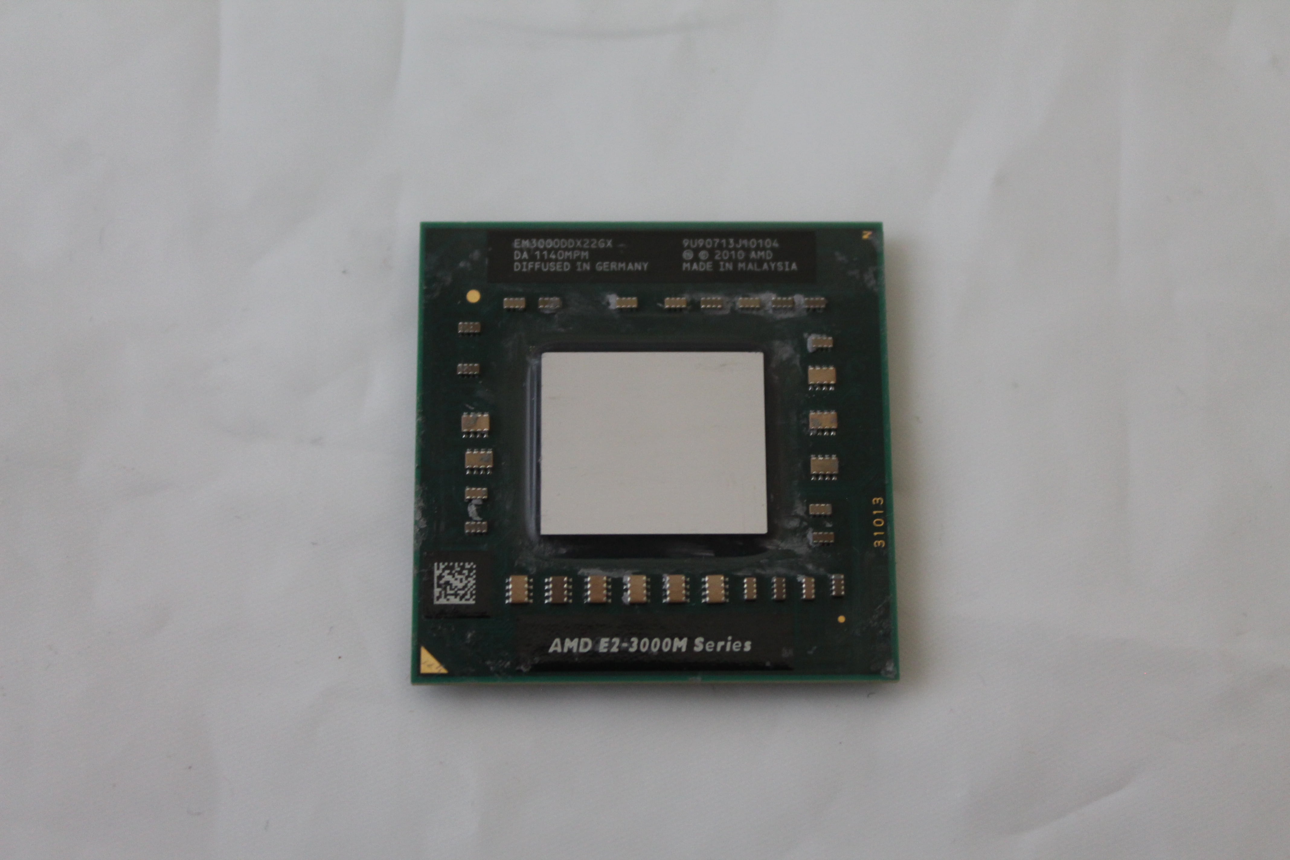 AMD E2-Series E2-3000M Mobile APU with Radeon 6380G HD 1.8Ghz Socket ...