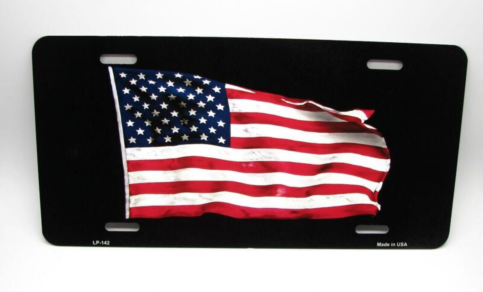 AMERICAN WAVING FLAG METAL CAR LICENSE PLATE. U.S.A. FLAG CAR LICENSE ...