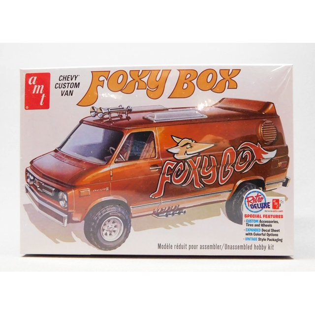 AMT 1975 CHEVY CUSTOM VAN FOXY BOX PLASTIC MODEL KIT 1:25 SKILL 2 ...