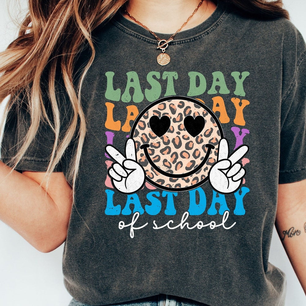 ANUNSHIRT Last Day of School Face Shirt, Cool Teacher Shirt, Teacher Shirt, Gift for Teacher ...