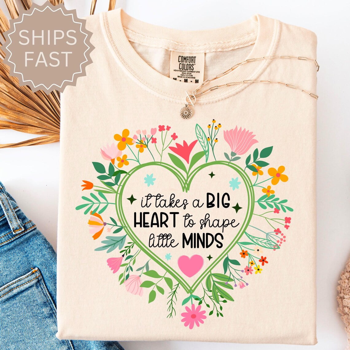 ANUNSHIRT It Takes A Big Heart To Shape Little Minds, Teachers Gifts ...