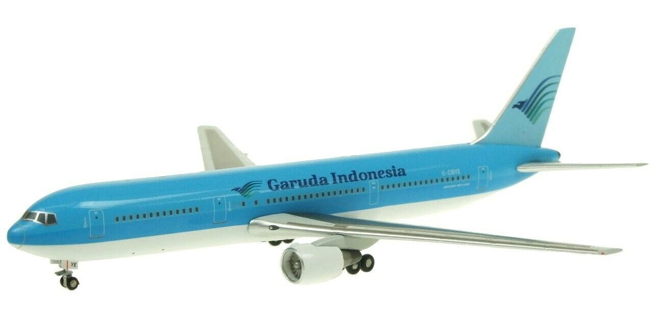 APOLLO 400 GARUDA INDONESIA BOEING 767-300ER REG: G-OBYE - Walmart.com
