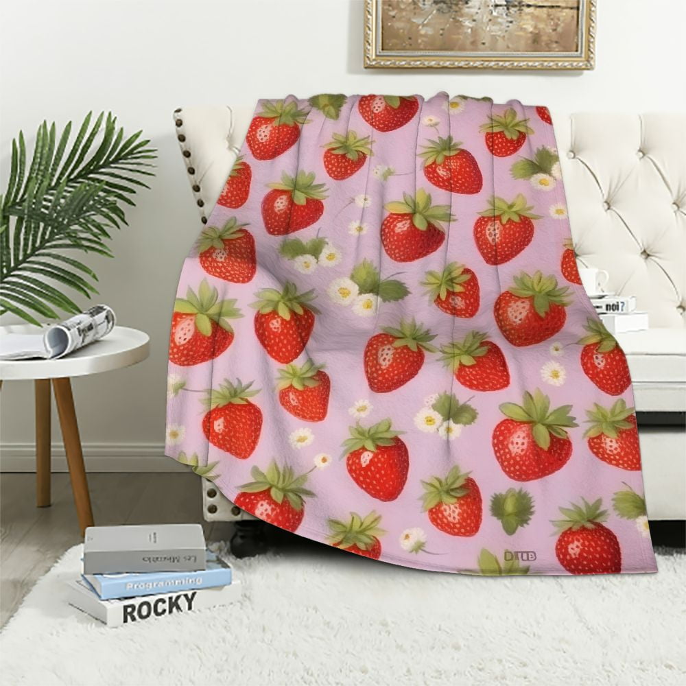 ARISTURING Pink Strawberry Blanket Soft Cozy Fuzzy Flannel Cute Throw ...