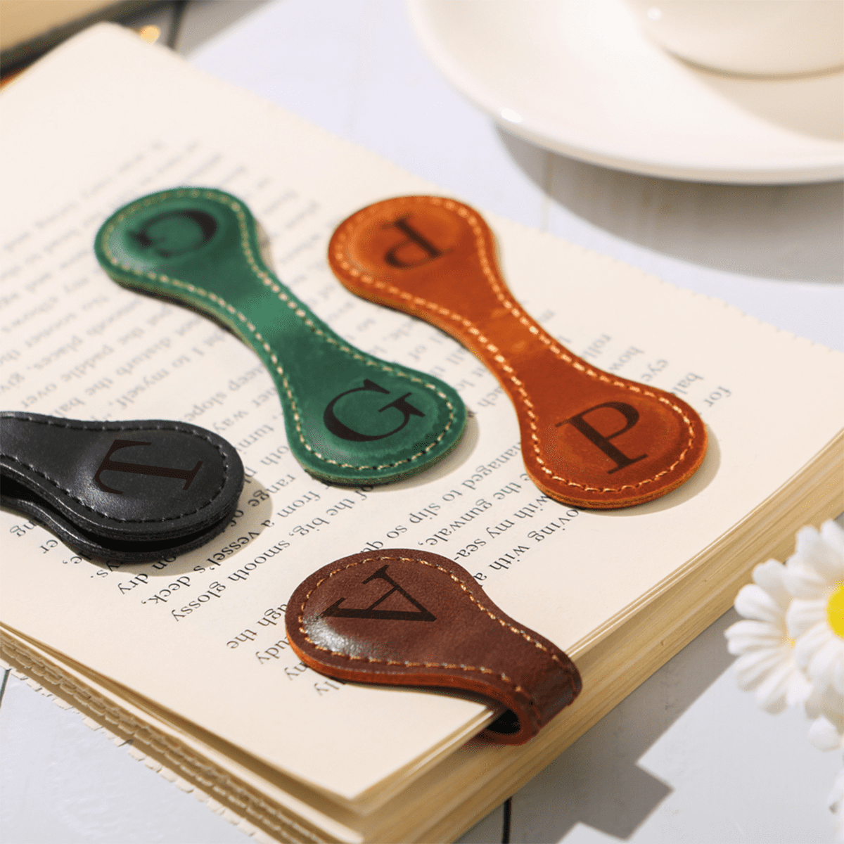 ARLUCKAT Custom Engraved Magnet Bookmark For Book Design with Name or ...