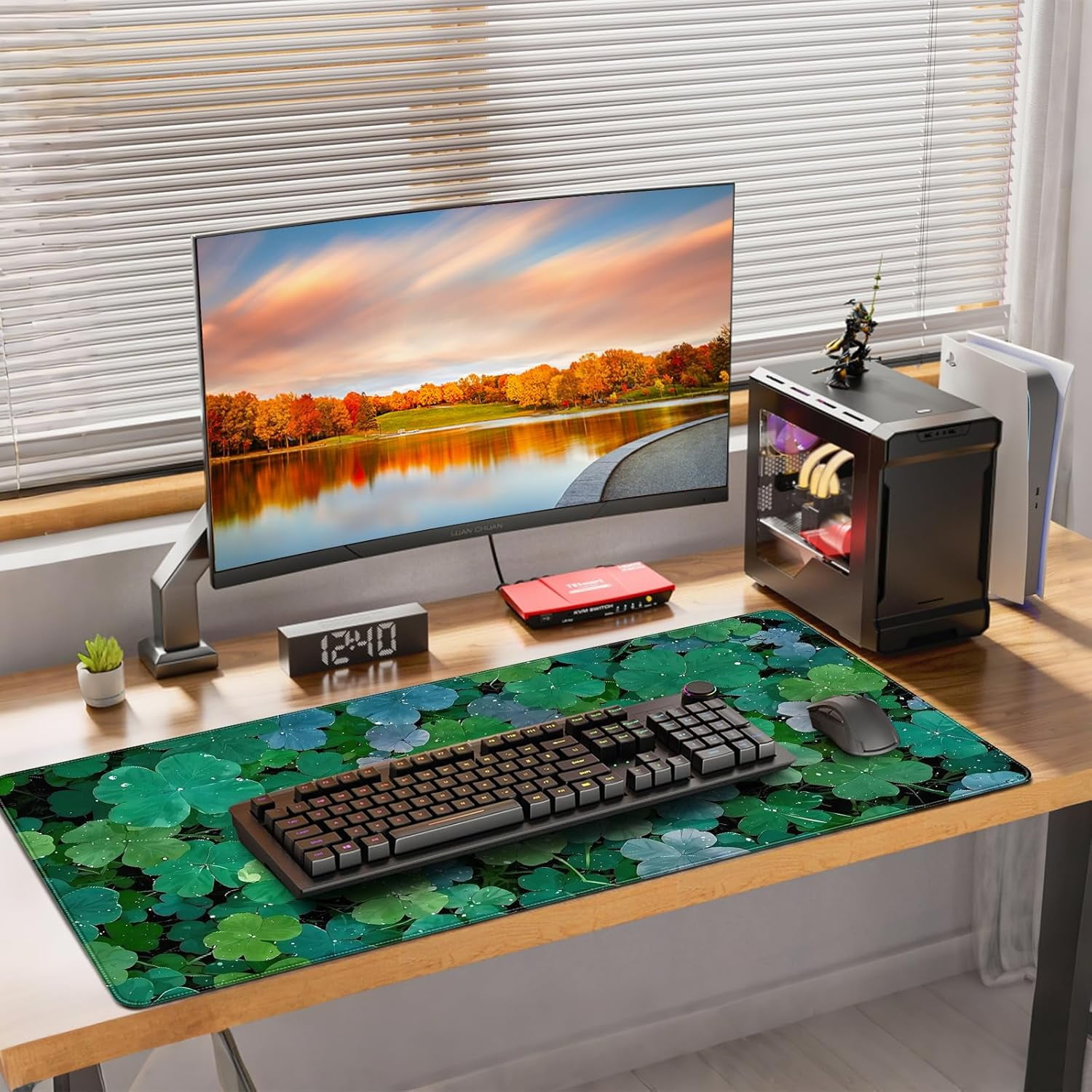 ASIASN-XXL Gaming Mouse Pad, Lucky Four-Leaf Clover Design, 35.4 x 15.7 ...