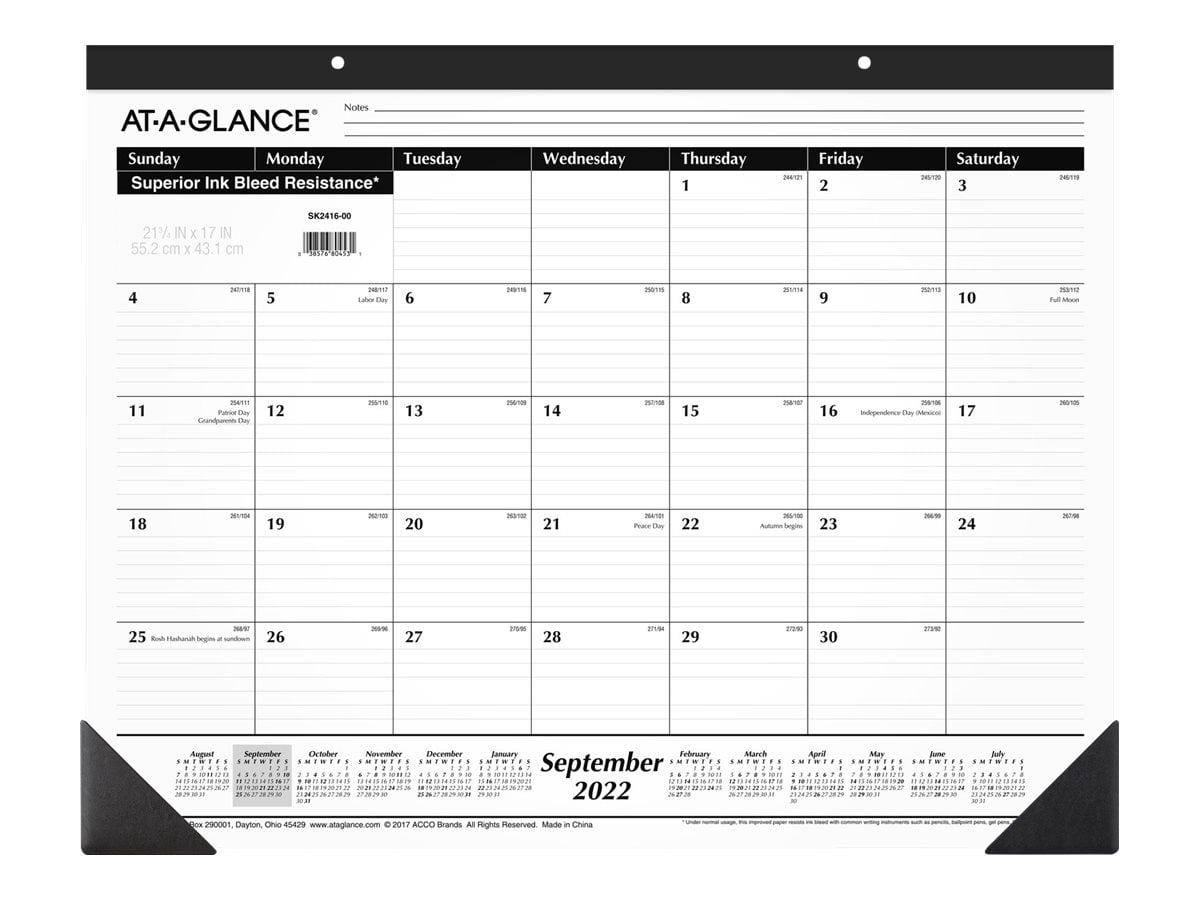 AT-A-GLANCE - Academic monthly desk pad calendar - desktop/wall mount ...