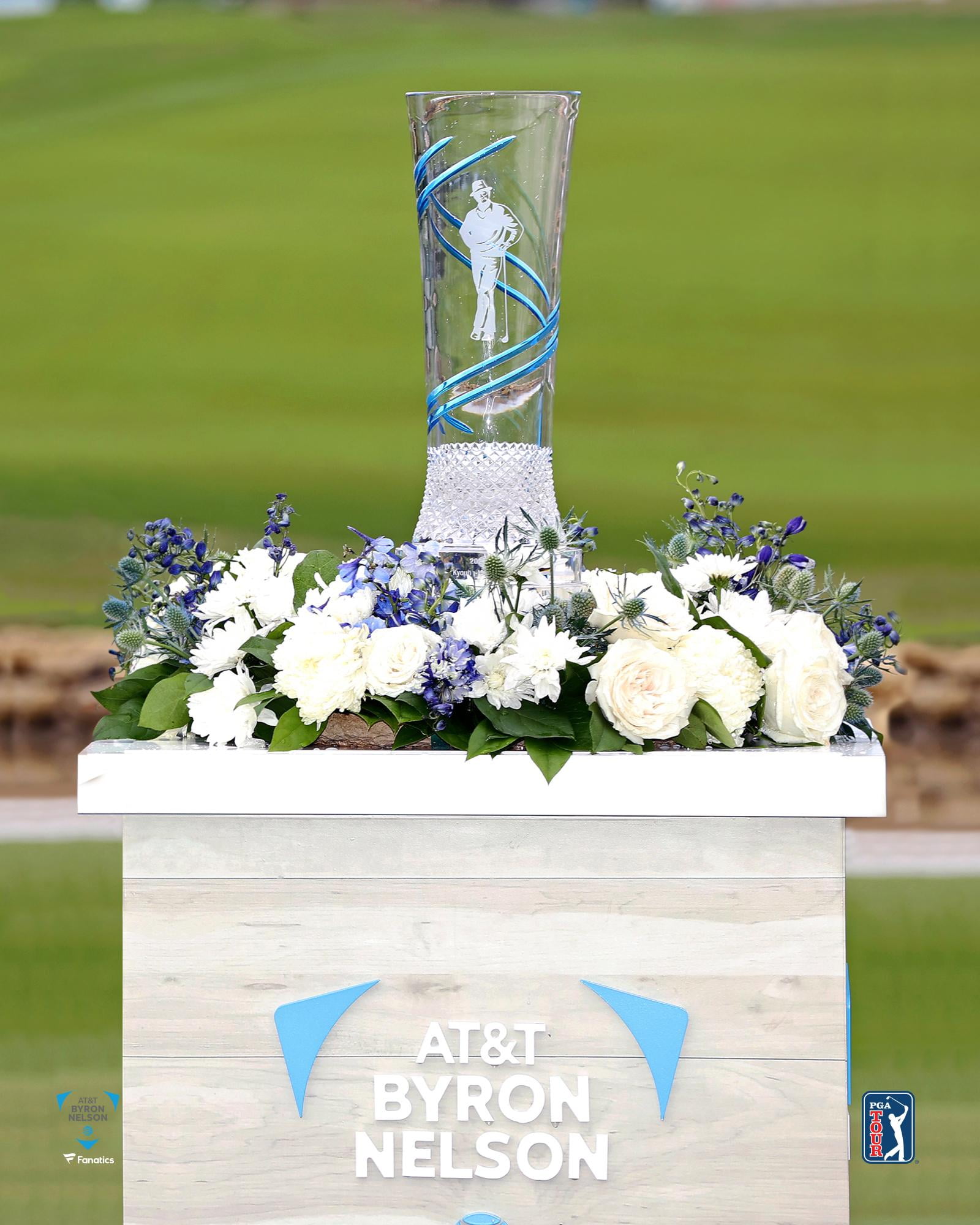 AT&T Byron Nelse Unsigned Trophy Photograph - Walmart.com