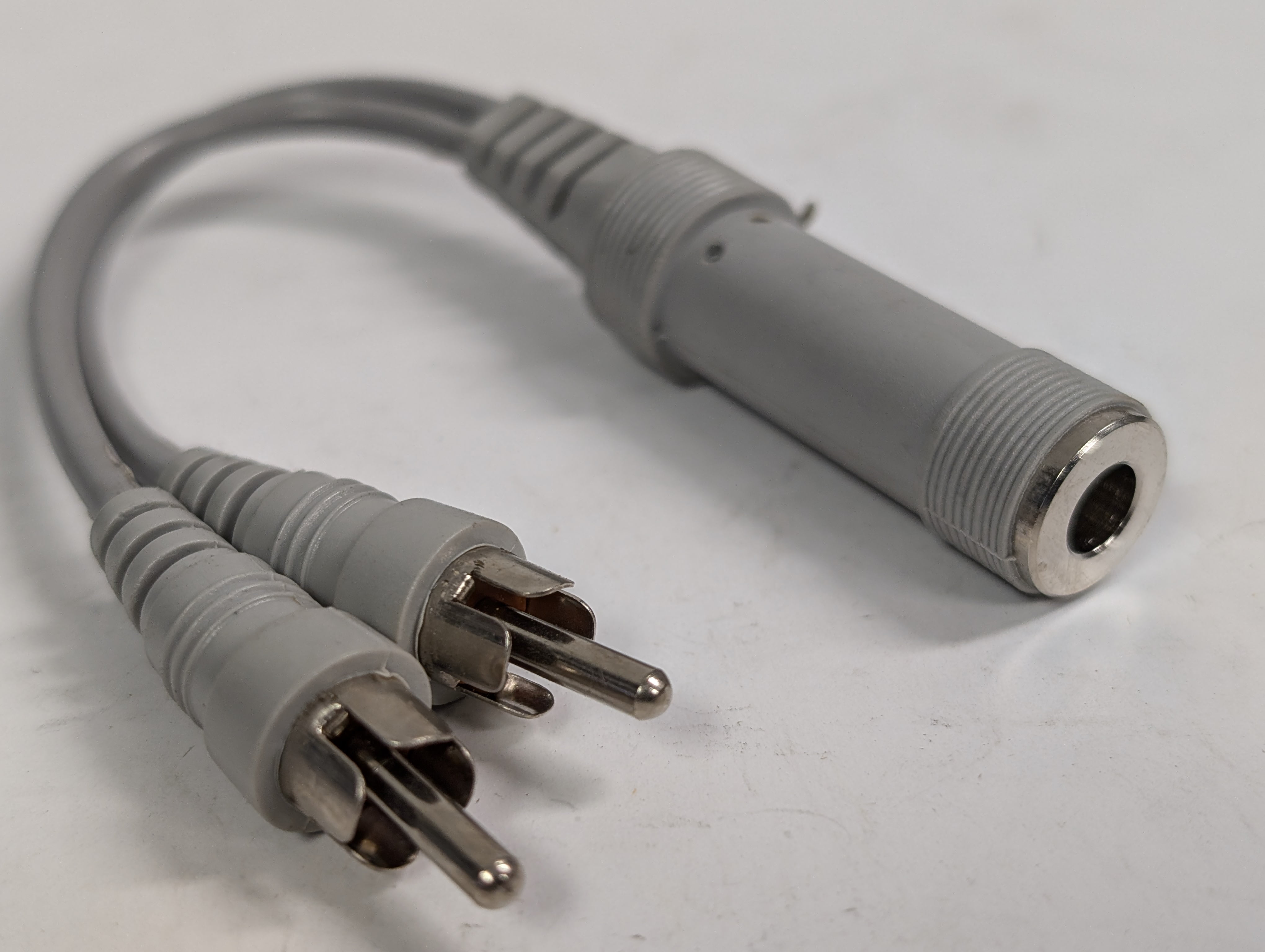 AUDIO Y CORD 1/4" FEMALE STEREO JACK TO 2 RCA MALE PLUGS: Electronics ...