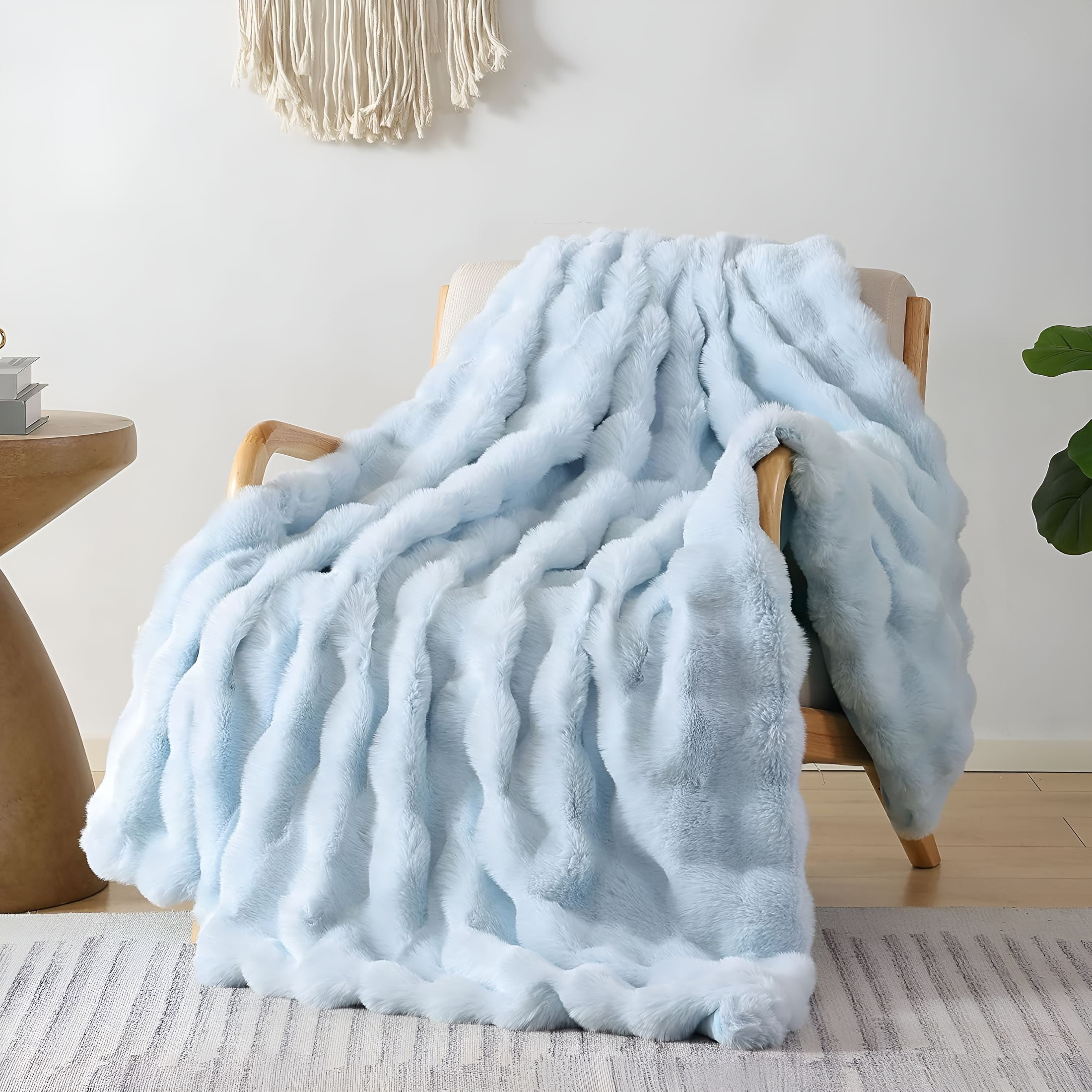 AUQ 2026 New Faux Fur Throw Blanket for Couch Rabbit Fleece - Light ...