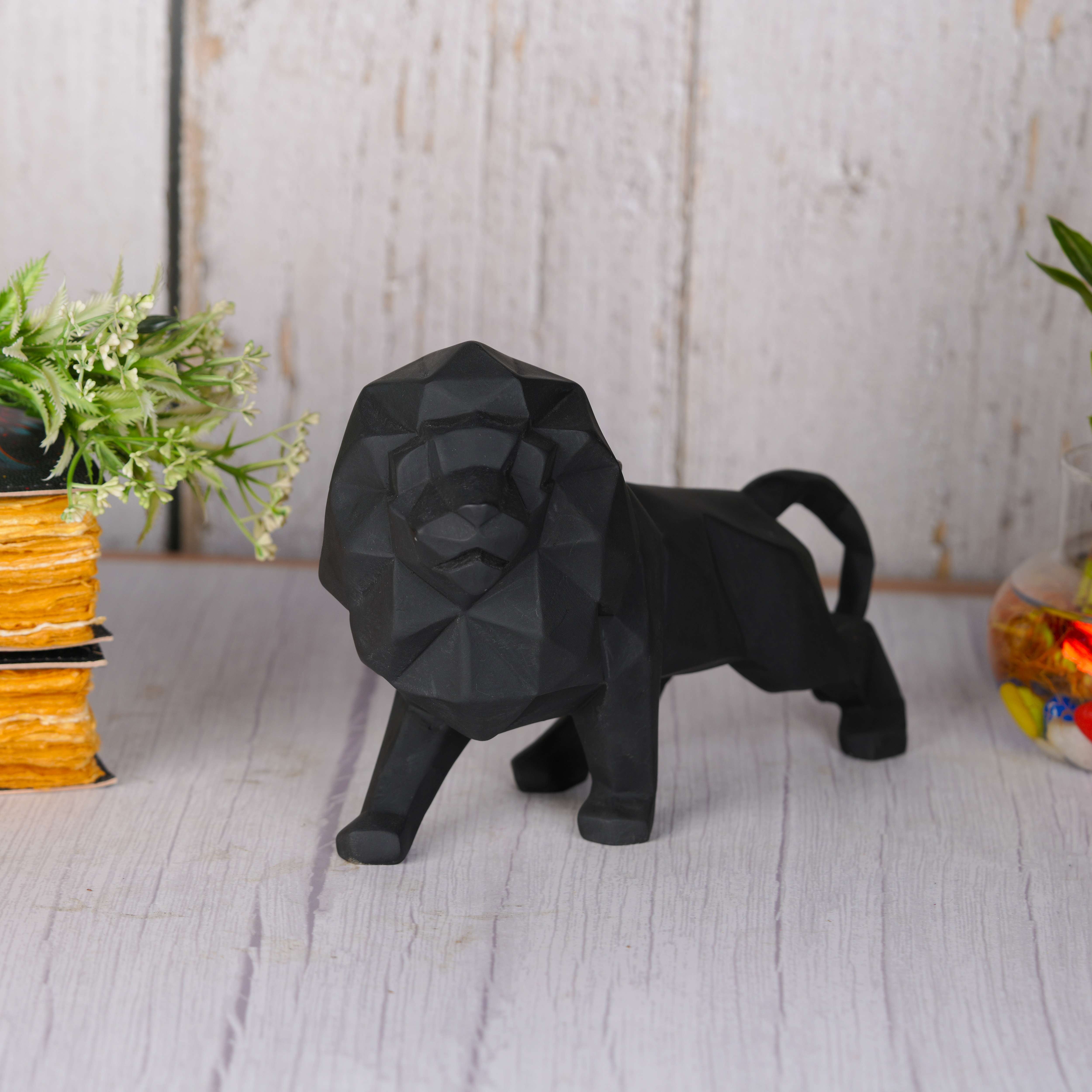 AVANTIQUEA Lion Sculpture, Resin Animal Figurine for Coffee Tables ...