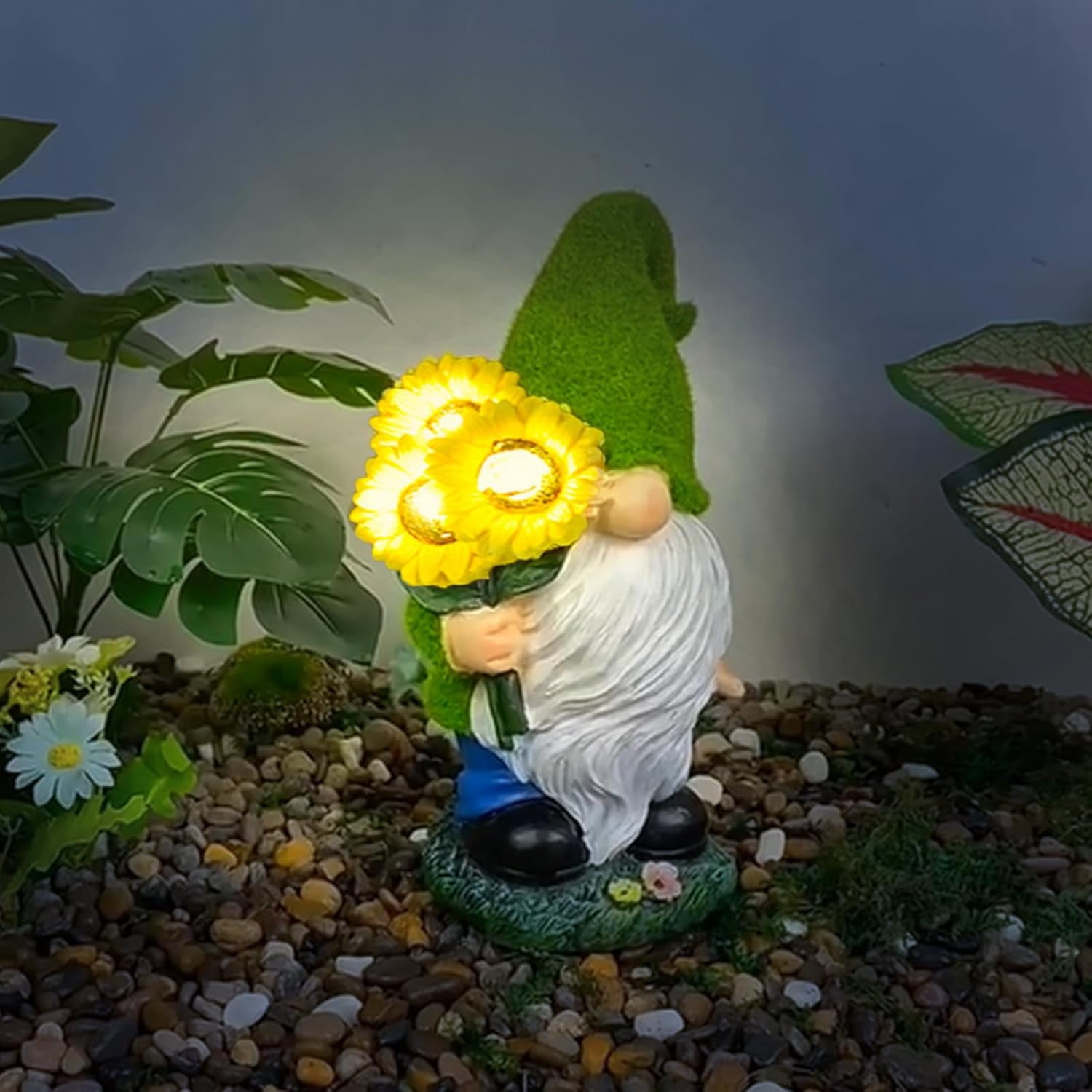 AVEKI Garden Statue, Dwarf Statues Outdoor Decor with sunflower Solar ...