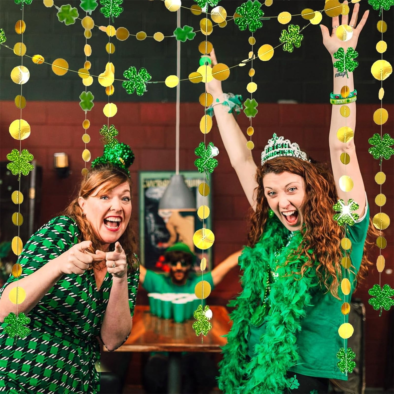 AVYERVO 52ft St Patricks Day Glitter Shamrock Garland, Rustic Home ...