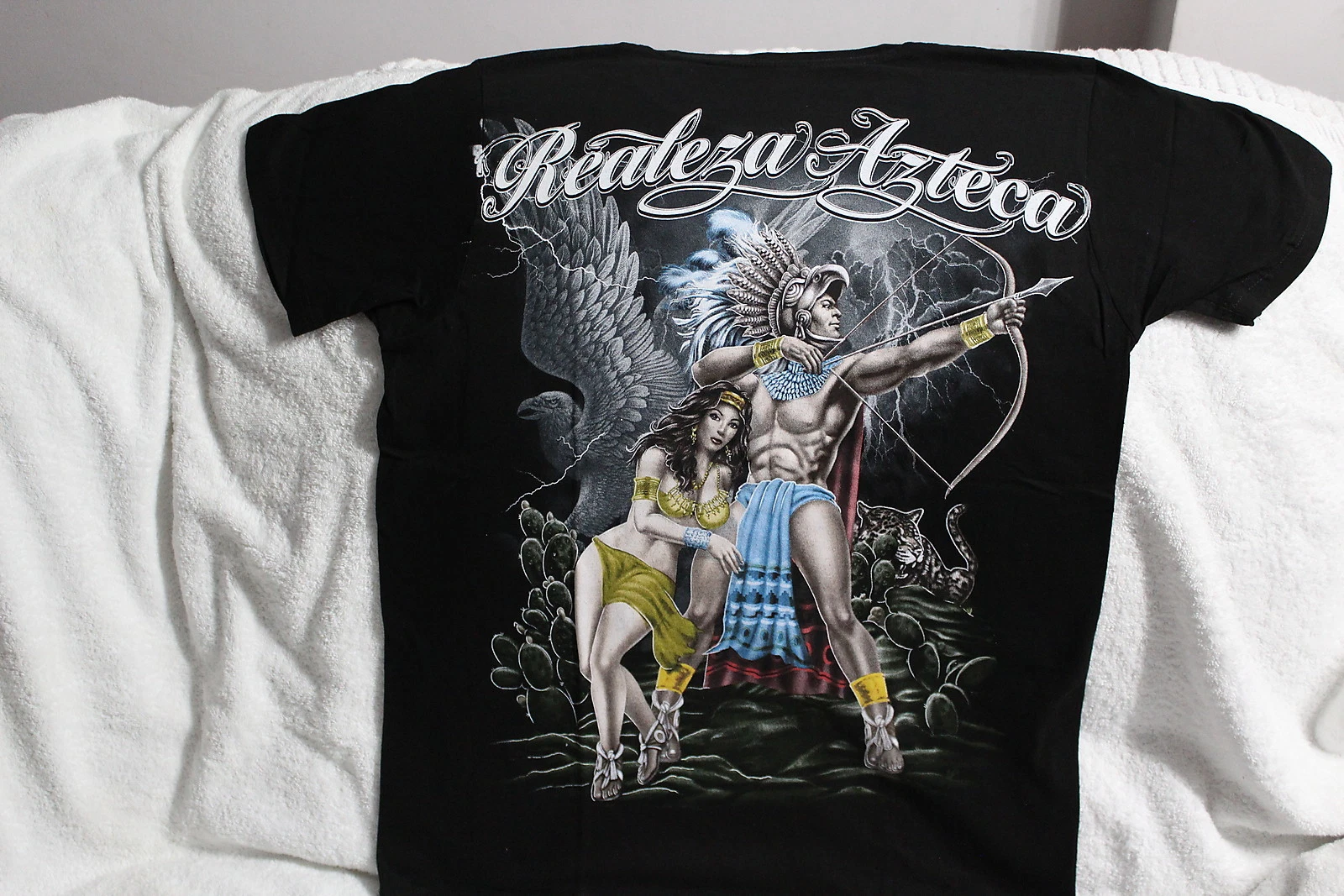 AZTEC WARRIOR AND LADY EAGLE CACTUS LIGHTNING REALEZA AZTECA T-SHIRT ...