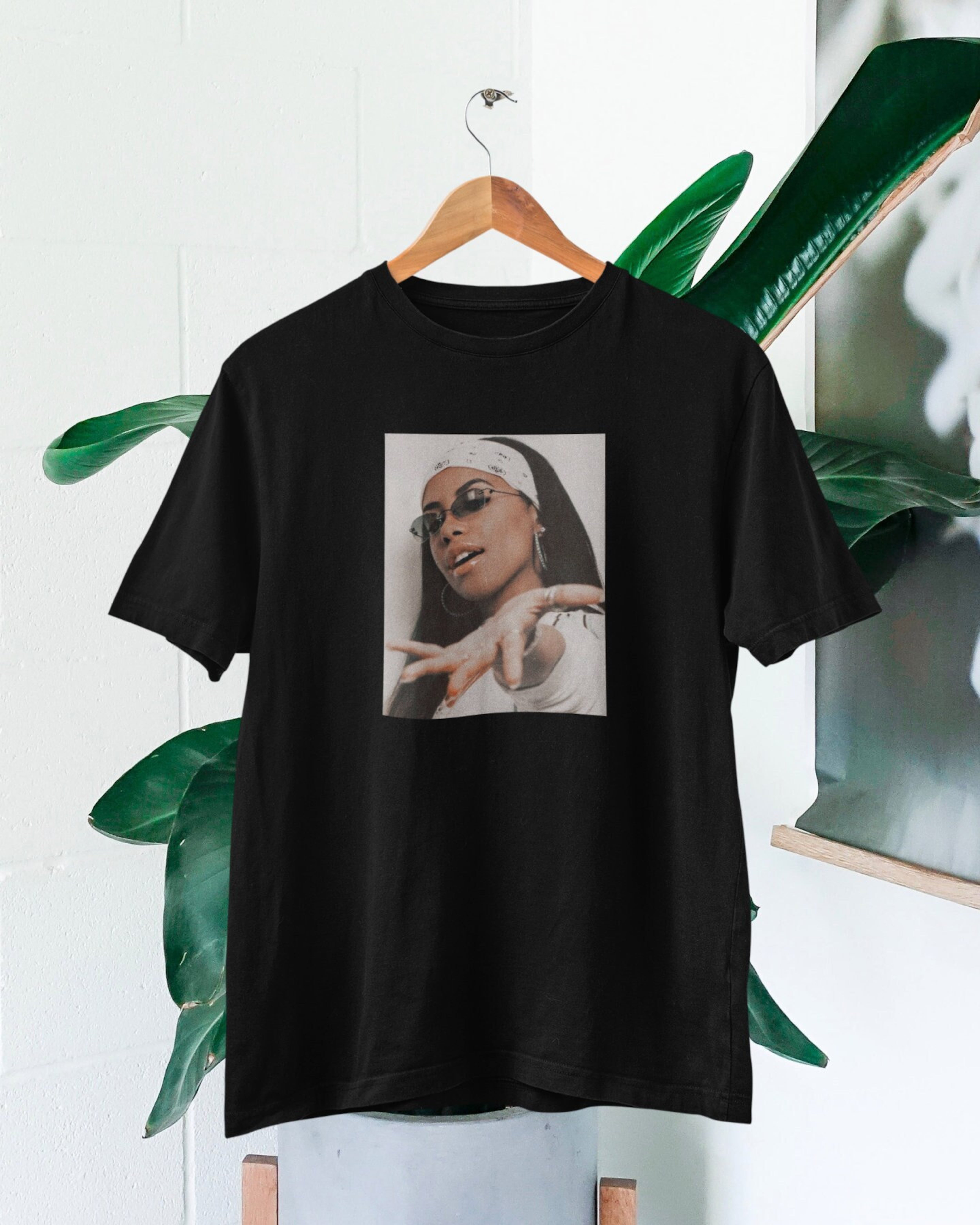 Aaliyah Dana Haughton T-shirt | Aaliyah Merch T-shirt | Aaliyah R&B ...