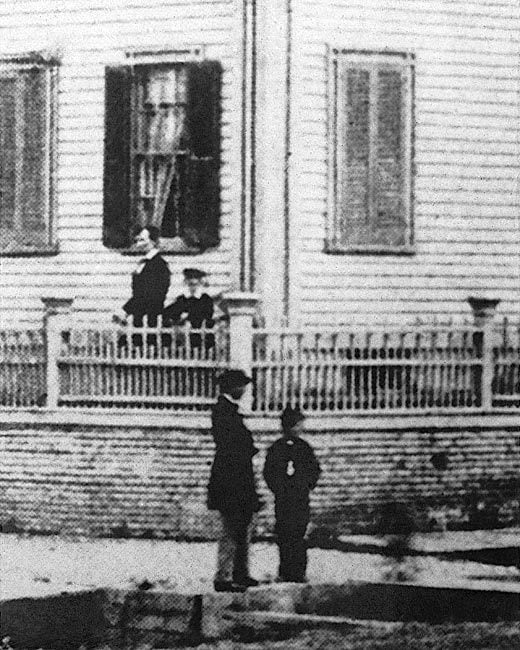 Abraham Lincoln at Home With Sons Willie and Tad - Style A - 20x30 Inch ...
