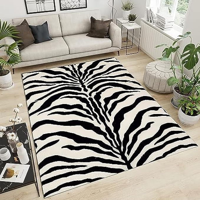 Abstract Black And White Pattern Area Rug, Irregular Geometric Stripe ...