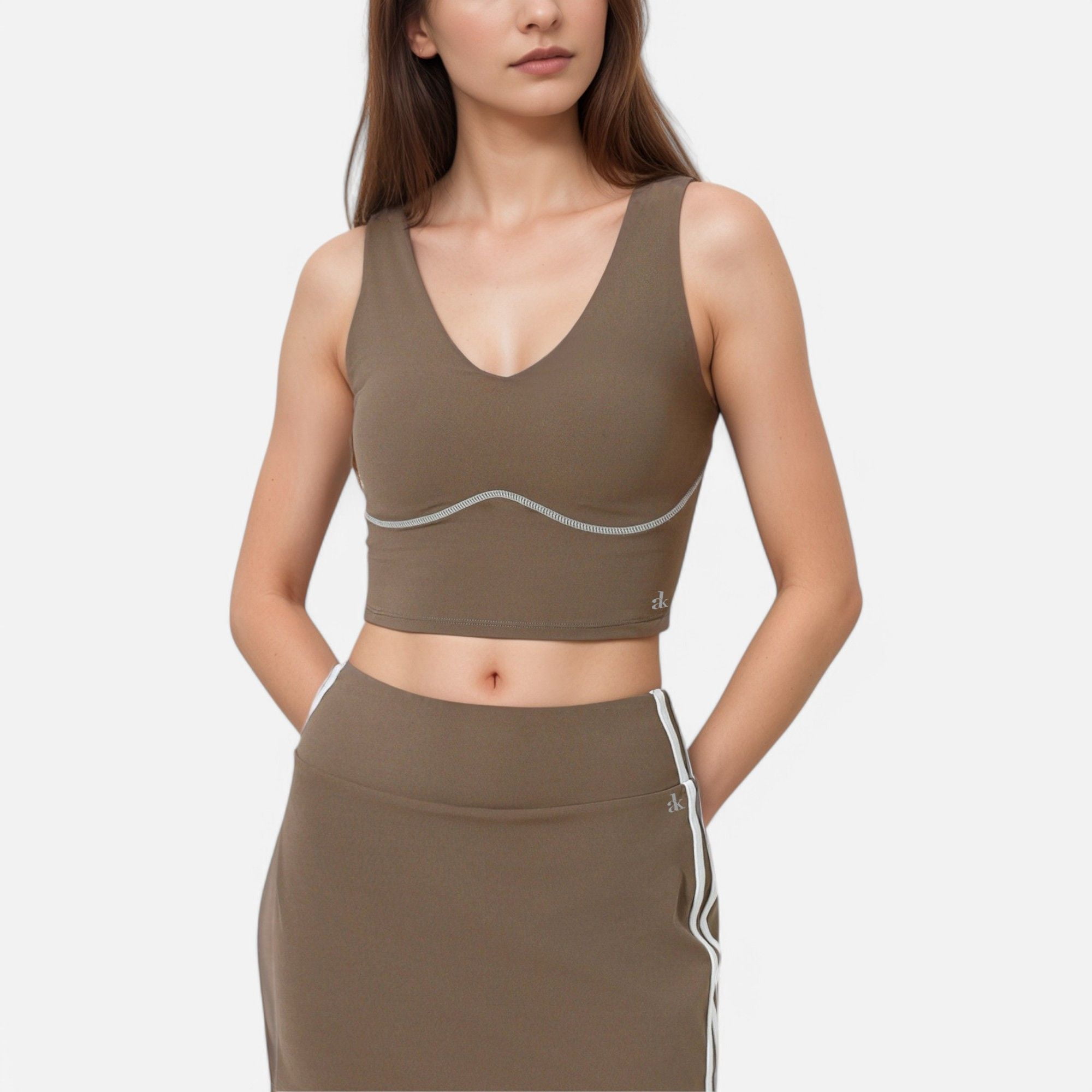 Active Women's Seamless V-Neck Crop Top with Contour Stitching and Contrast Piping Detail ...