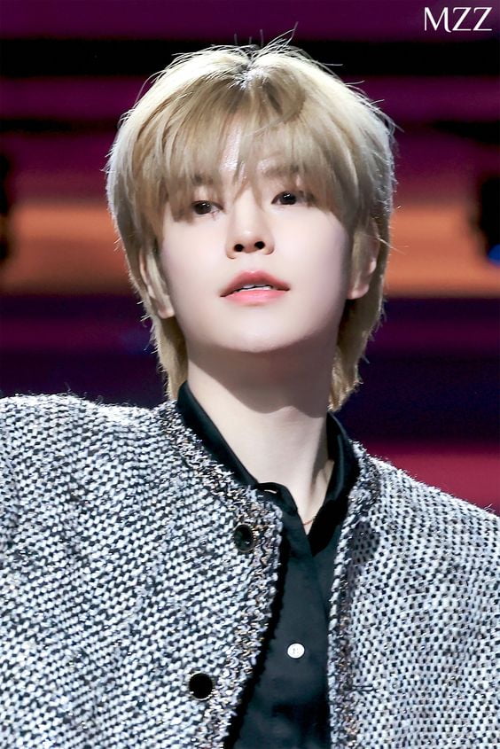 Adult Diamond Painting Set - 5D Diamond Art Set "Korean kpop group ...