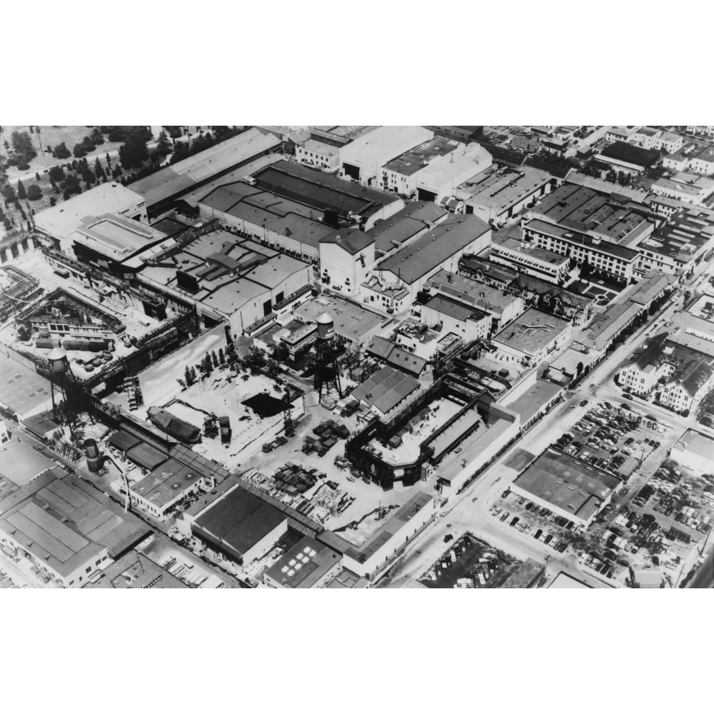 Aerial View Of Paramount Studios In Hollywood History (36 x 24 ...