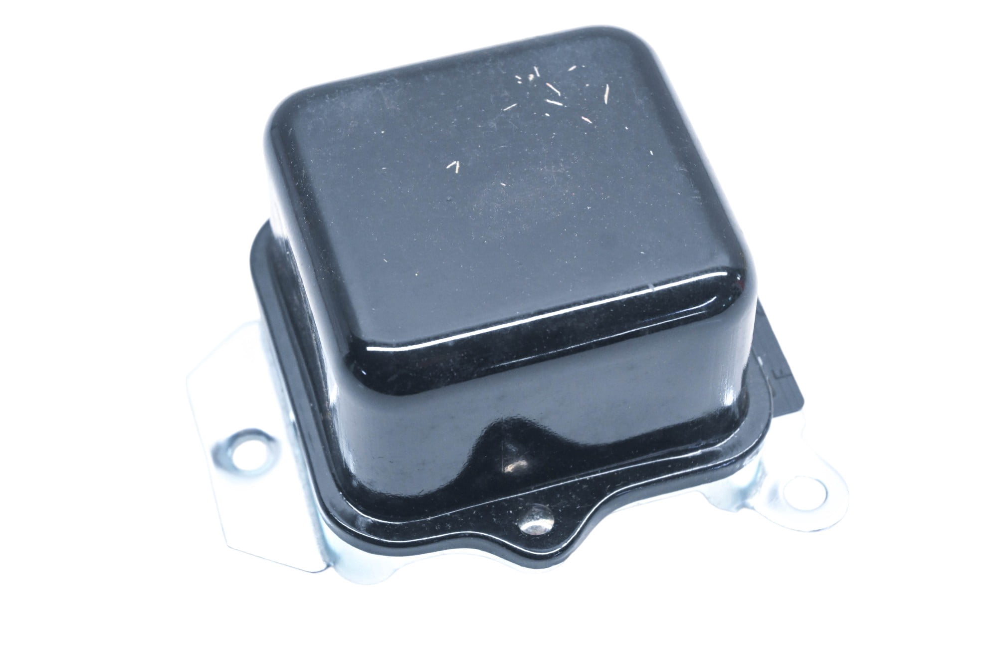 Aftermarket D635, 1119515 Voltage Regulator NOS - Walmart.com