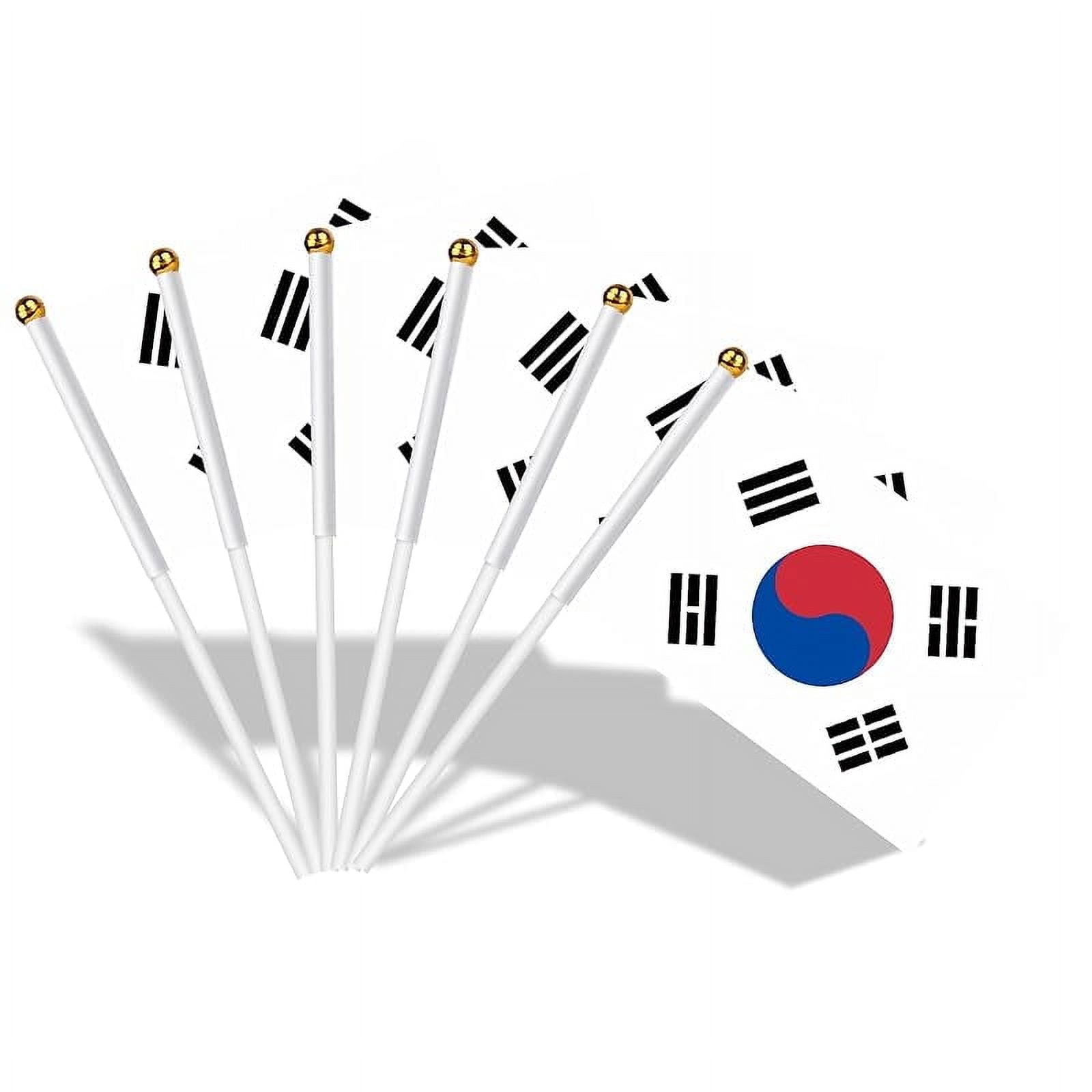 AhfuLife 15pcs Canada Flags on Stick for 1st July Decorations, Small ...