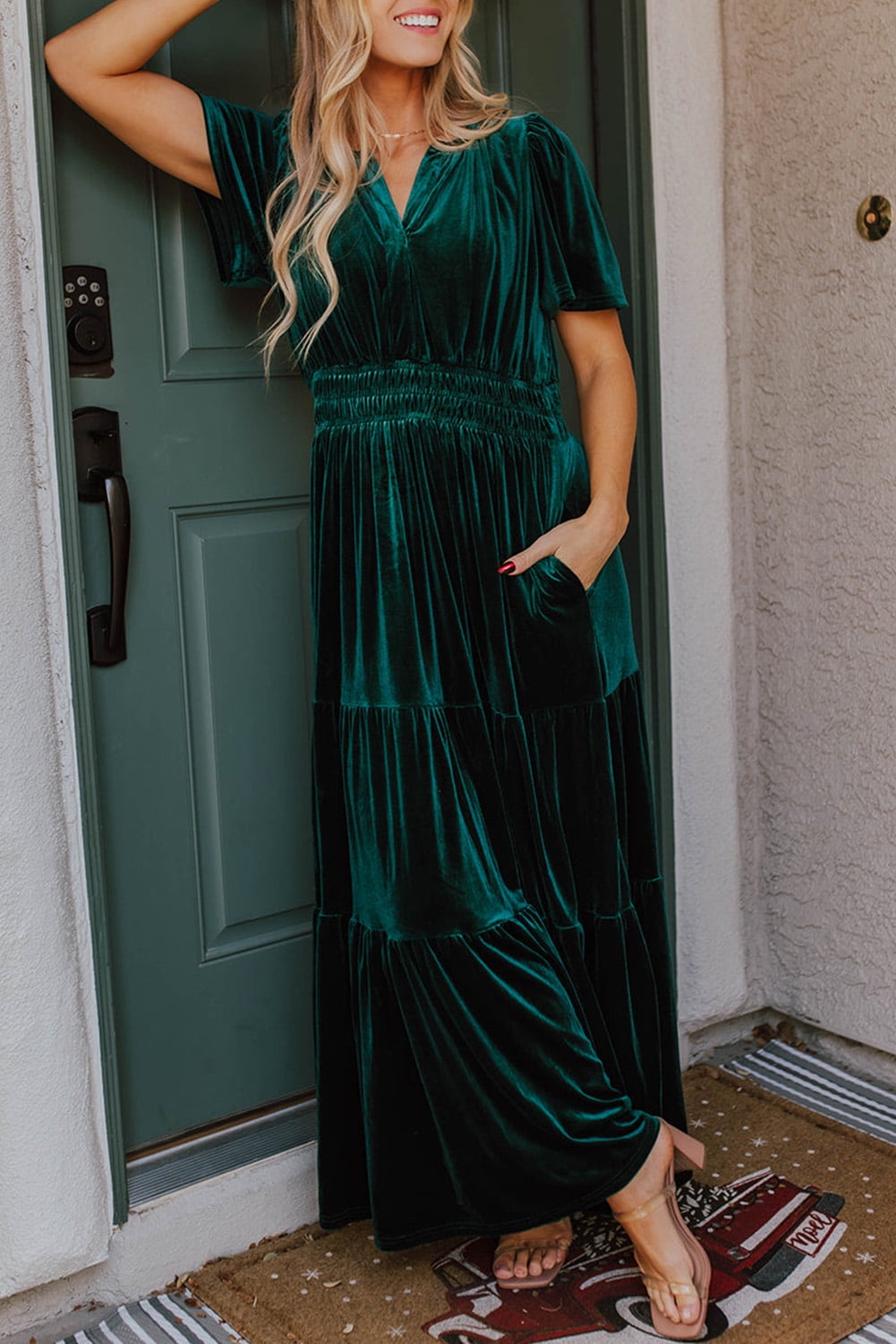 Ahlaray Elegant Evergreen Velvet Dress: Slenderizing Tiered Maxi ...