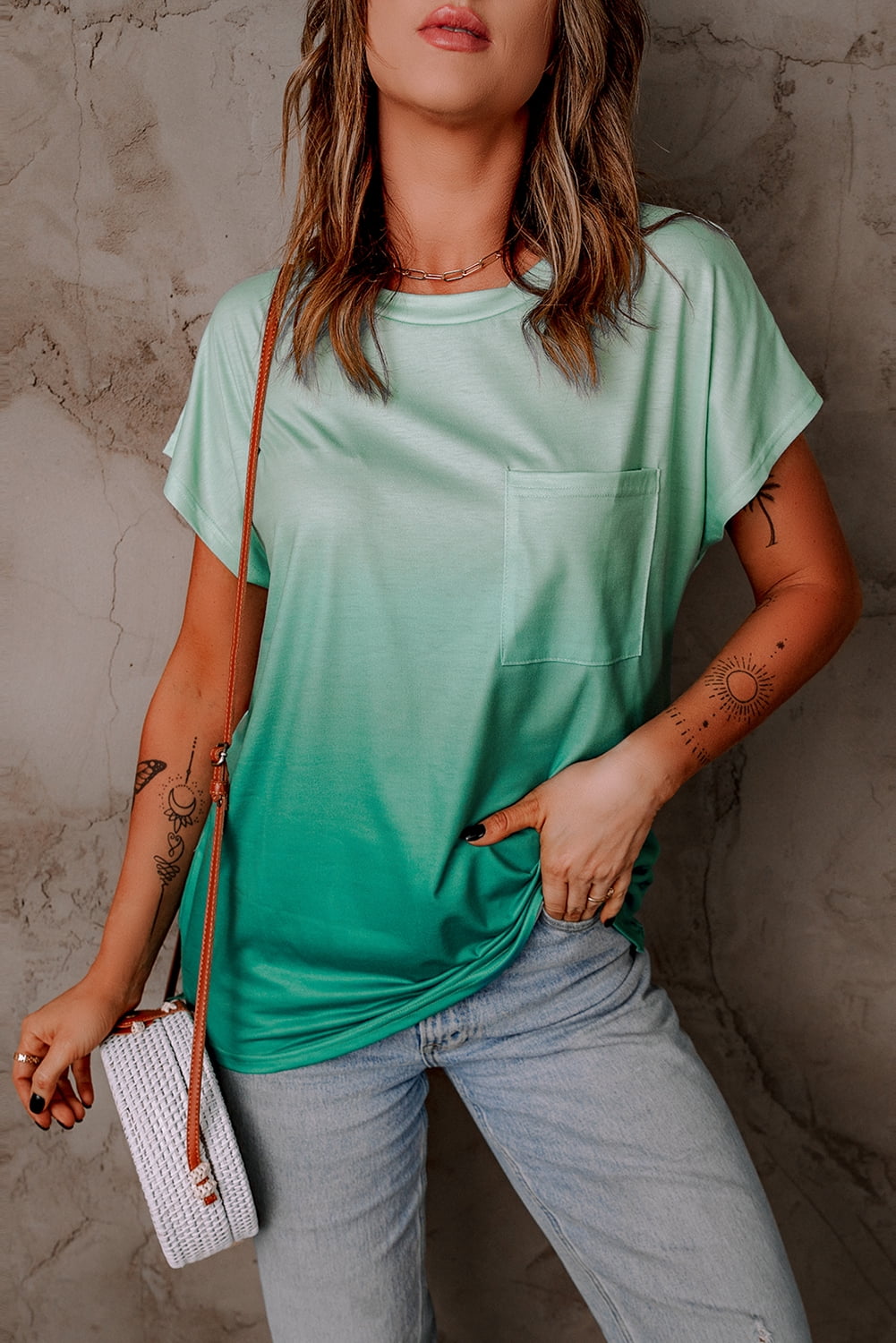 Ahlaray Versatile Fit, Fashionable Tee - All Sizes, Your Wardrobe ...