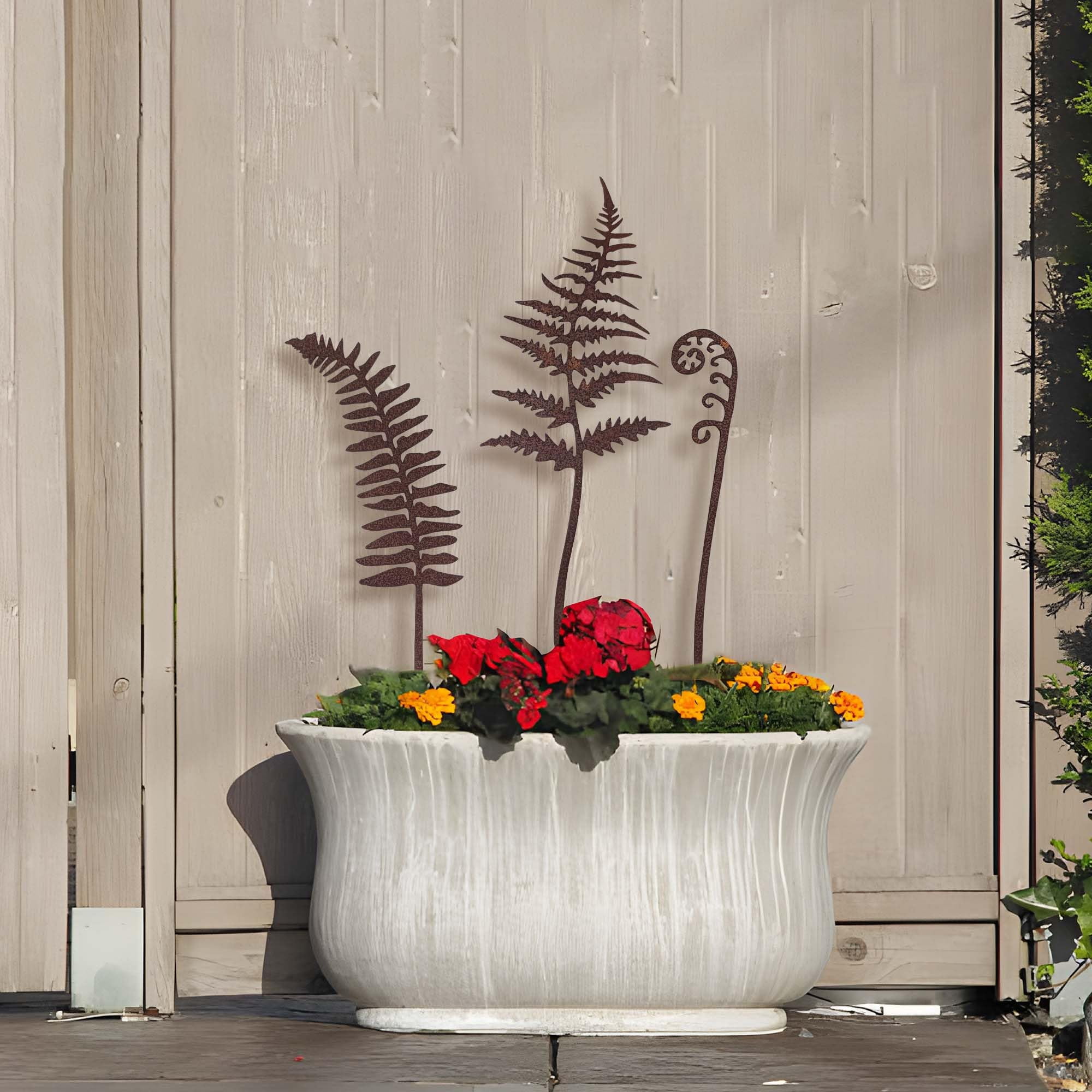 Aimery Rusty Fern Leaves - Metal Rusted Metal Plant Stake - Home and Garden Decor Ornament Metal ...