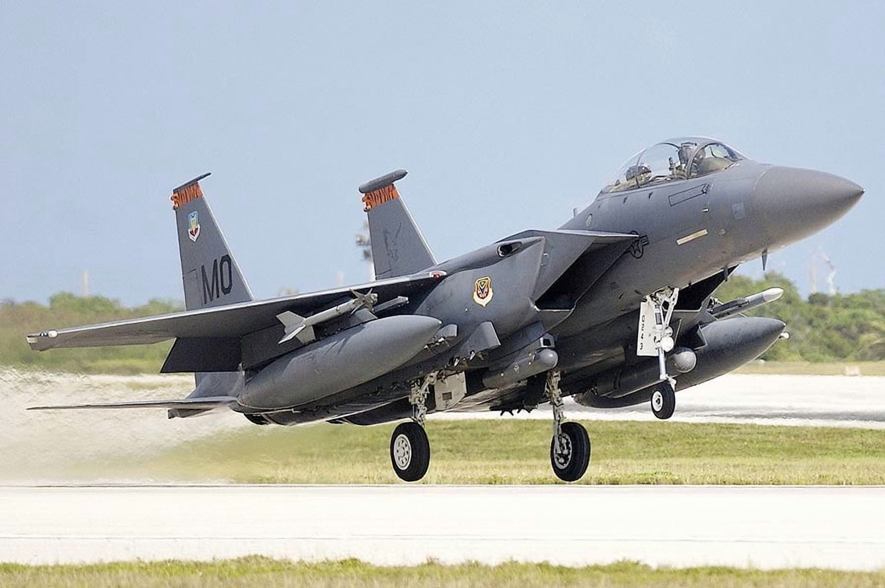 Air Force F-15E / F-15 Aircraft Takeoff - 20x30 Inch Laminated Aviation ...