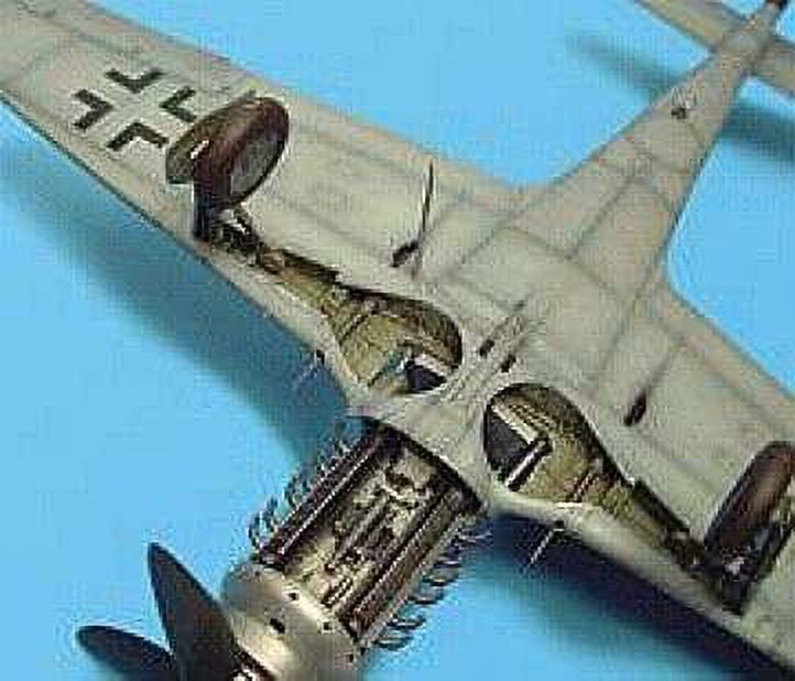 Aires 1:32 Fw 190D Wheel Bay for Hasegawa Kit - Resin Detail Update ...