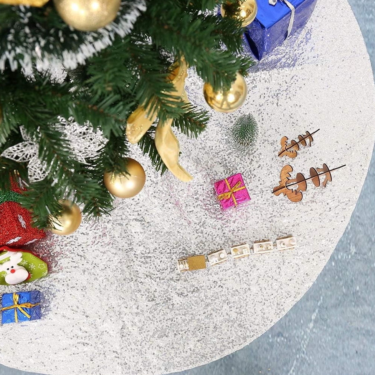 Aiteng Christmas Tree Skirt, 36 Inch Silver Sequin Tree Skirts Glitter ...